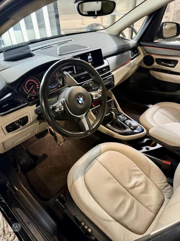 Black BMW 225 Active Tourer 2016 in Vilnius, with an engine capacity of 1.50 L and mileage of 100 thousand km for 11500 €, photo 10 on AUTOMOTO.COM.LV