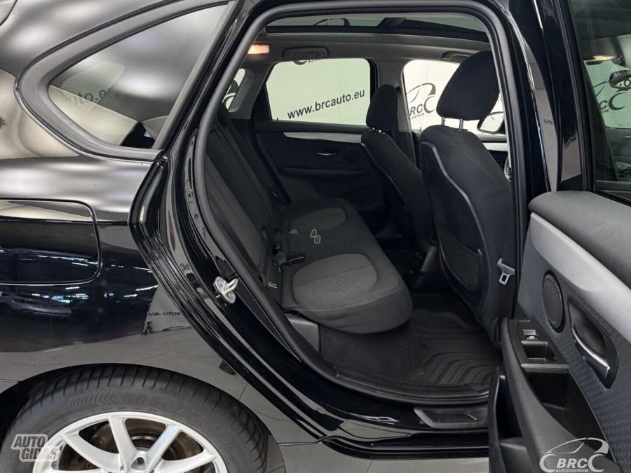 Melns BMW 225 Active Tourer 2019 Avižieniai, ar dzinēja tilpumu 1.50 L un nobraukumu 112 tūkst. km par 12500 €, foto 10 vietnē AUTOMOTO.COM.LV