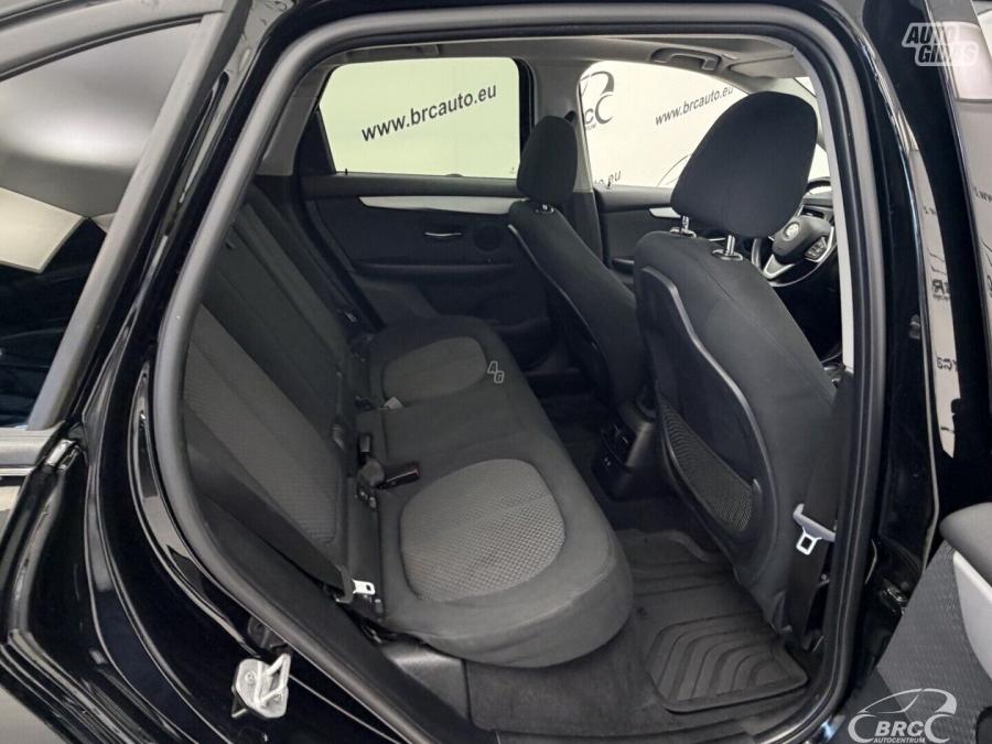 Melns BMW 225 Active Tourer 2019 Avižieniai, ar dzinēja tilpumu 1.50 L un nobraukumu 112 tūkst. km par 12500 €, foto 11 vietnē AUTOMOTO.COM.LV