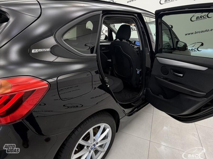 Melns BMW 225 Active Tourer 2019 Avižieniai, ar dzinēja tilpumu 1.50 L un nobraukumu 112 tūkst. km par 12500 €, foto 13 vietnē AUTOMOTO.COM.LV