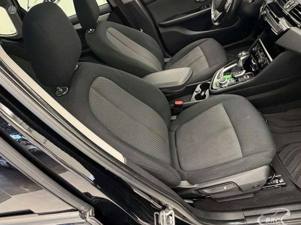Черный БМВ 225 Active Tourer 2019 в Вильнюс, объемом двигателя 1.50 л и пробегом 112 тыс. км за 11900 €, фото 6 на AUTOMOTO.COM.LV