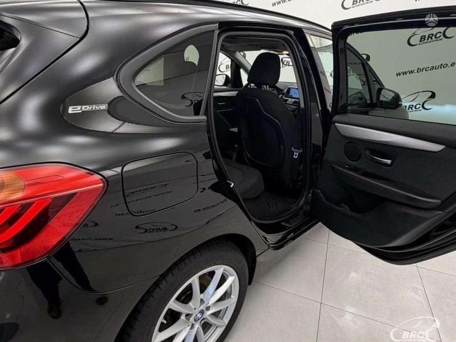 Melns BMW 225 Active Tourer 2019 Viļņa, ar dzinēja tilpumu 1.50 L un nobraukumu 112 tūkst. km par 11900 €, foto 14 vietnē AUTOMOTO.COM.LV