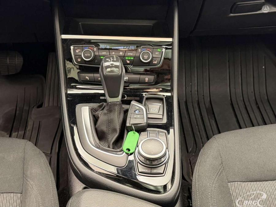 Melns BMW 225 Active Tourer 2019 Viļņa, ar dzinēja tilpumu 1.50 L un nobraukumu 112 tūkst. km par 11900 €, foto 19 vietnē AUTOMOTO.COM.LV