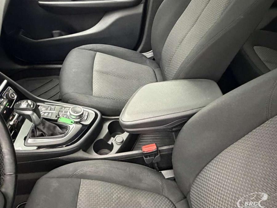 Melns BMW 225 Active Tourer 2019 Viļņa, ar dzinēja tilpumu 1.50 L un nobraukumu 112 tūkst. km par 11900 €, foto 25 vietnē AUTOMOTO.COM.LV