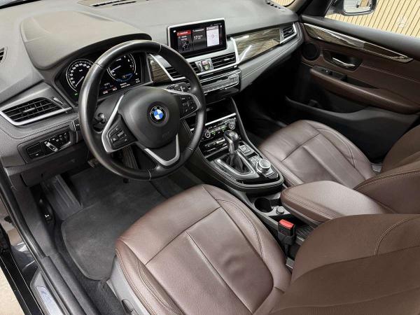 Melns BMW 225 Active Tourer 2020 Marijampole, ar dzinēja tilpumu 1.50 L un nobraukumu 53 tūkst. km par 16800 €, foto 2 vietnē AUTOMOTO.COM.LV