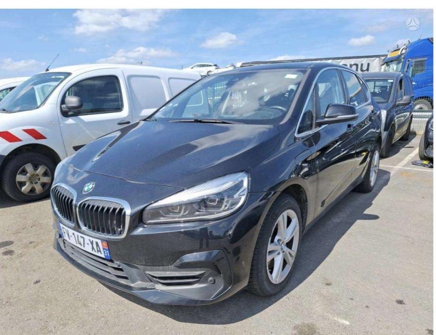 Melns BMW 225 Active Tourer 2020 Viļņa, ar dzinēja tilpumu 1.50 L un nobraukumu 150 tūkst. km par 6500 €, foto 3 vietnē AUTOMOTO.COM.LV