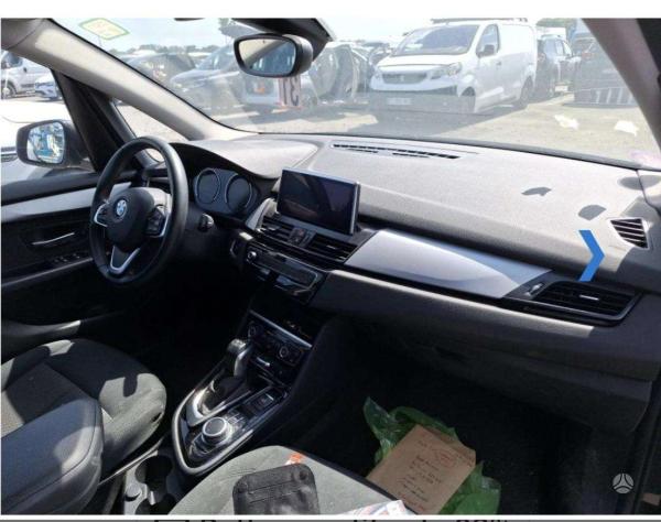 Melns BMW 225 Active Tourer 2020 Viļņa, ar dzinēja tilpumu 1.50 L un nobraukumu 150 tūkst. km par 6500 €, foto 5 vietnē AUTOMOTO.COM.LV