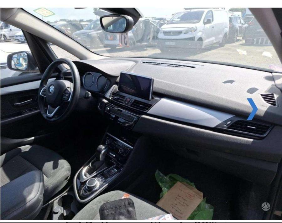 Melns BMW 225 Active Tourer 2020 Viļņa, ar dzinēja tilpumu 1.50 L un nobraukumu 150 tūkst. km par 6500 €, foto 6 vietnē AUTOMOTO.COM.LV