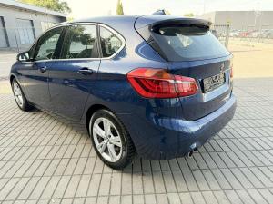Blue BMW 225 Active Tourer 2021 in Kaunas, with an engine capacity of 1.50 L and mileage of 158 thousand km for 14900 €, photo 5 on AUTOMOTO.COM.LV