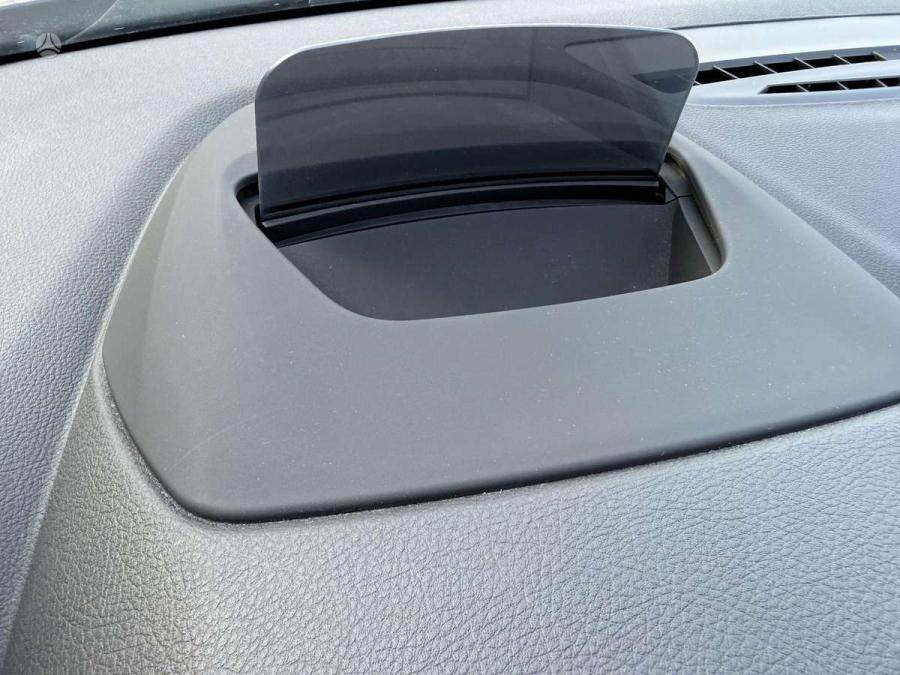 Blue BMW 225 Active Tourer 2021 in Kaunas, with an engine capacity of 1.50 L and mileage of 158 thousand km for 14900 €, photo 6 on AUTOMOTO.COM.LV