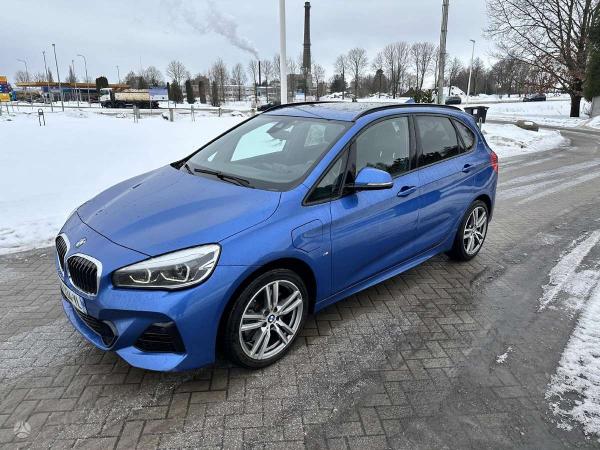 Zils BMW 225 Active Tourer 2018 Tauragė, ar dzinēja tilpumu 1.50 L un nobraukumu 134 tūkst. km par 11900 €, foto 1 vietnē AUTOMOTO.COM.LV