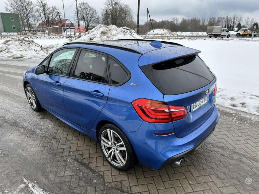Zils BMW 225 Active Tourer 2018 Tauragė, ar dzinēja tilpumu 1.50 L un nobraukumu 134 tūkst. km par 11900 €, foto 7 vietnē AUTOMOTO.COM.LV