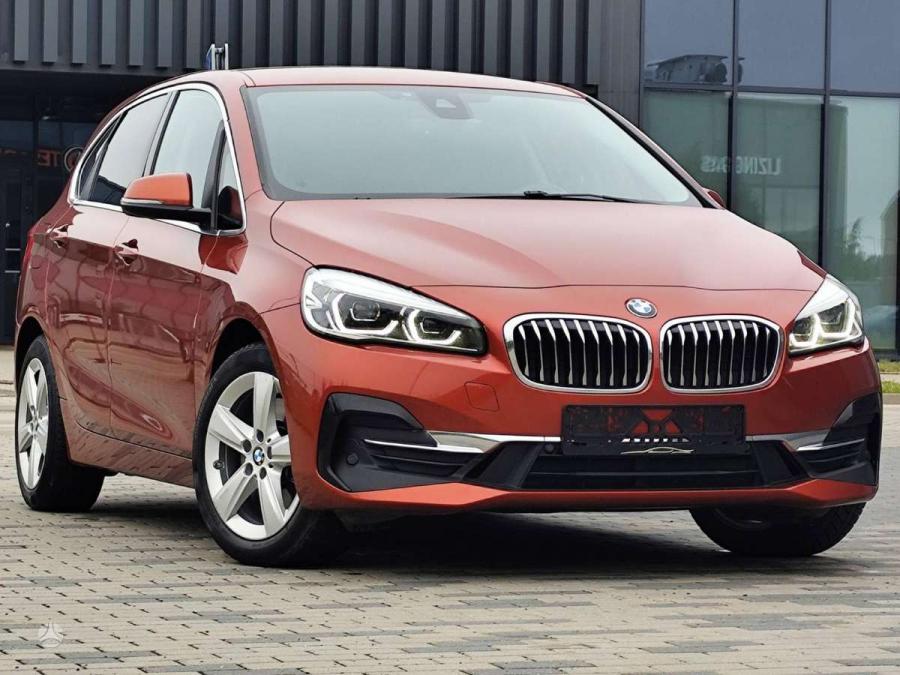 Brūns BMW 225 Active Tourer 2021 Šauļi, ar dzinēja tilpumu 1.50 L un nobraukumu 184 tūkst. km par 14950 €, foto 1 vietnē AUTOMOTO.COM.LV
