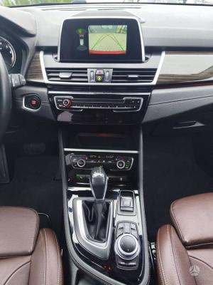 Brūns BMW 225 Active Tourer 2021 Šauļi, ar dzinēja tilpumu 1.50 L un nobraukumu 184 tūkst. km par 14950 €, foto 16 vietnē AUTOMOTO.COM.LV