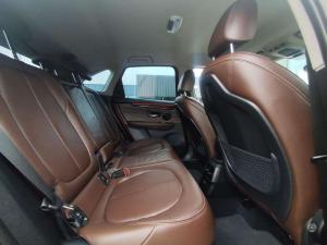 Brown BMW 225 Active Tourer 2021 in Siauliai, with an engine capacity of 1.50 L and mileage of 184 thousand km for 14950 €, photo 22 on AUTOMOTO.COM.LV