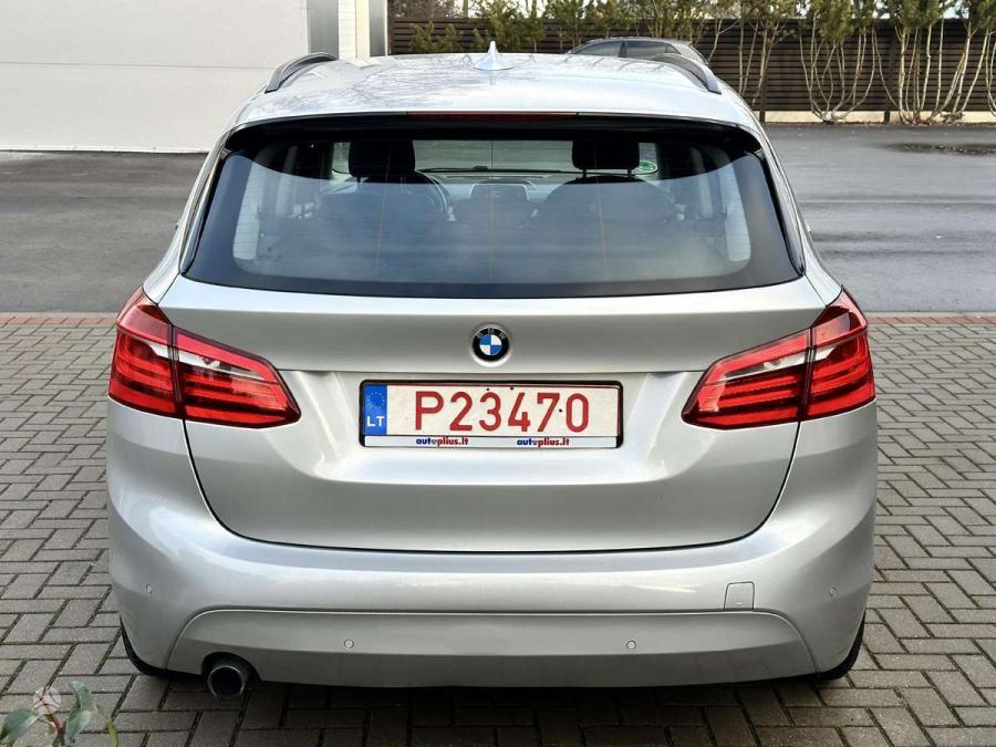 Grey BMW 225 Active Tourer 2017 in Marijampole, with an engine capacity of 1.50 L and mileage of 63 thousand km for 13190 €, photo 6 on AUTOMOTO.COM.LV
