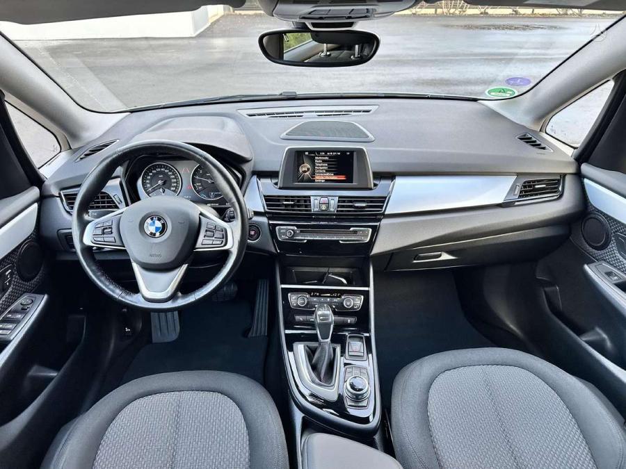 Grey BMW 225 Active Tourer 2017 in Marijampole, with an engine capacity of 1.50 L and mileage of 63 thousand km for 13190 €, photo 9 on AUTOMOTO.COM.LV