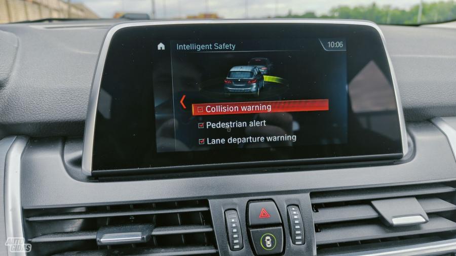 Grey BMW 225 Active Tourer 2019 in Klaipeda, with an engine capacity of 1.50 L and mileage of 188 thousand km for 12500 €, photo 13 on AUTOMOTO.COM.LV