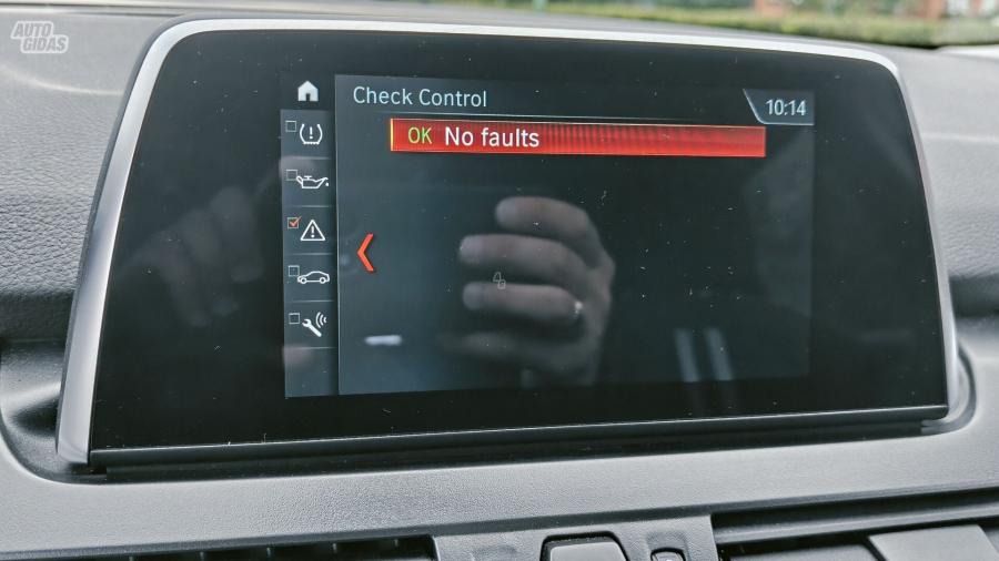 Grey BMW 225 Active Tourer 2019 in Klaipeda, with an engine capacity of 1.50 L and mileage of 188 thousand km for 12500 €, photo 24 on AUTOMOTO.COM.LV