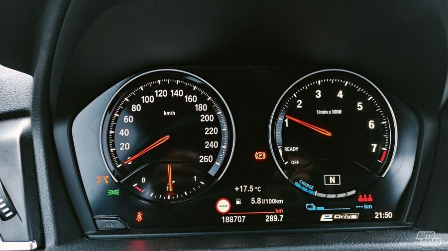 Grey BMW 225 Active Tourer 2019 in Klaipeda, with an engine capacity of 1.50 L and mileage of 188 thousand km for 12500 €, photo 29 on AUTOMOTO.COM.LV