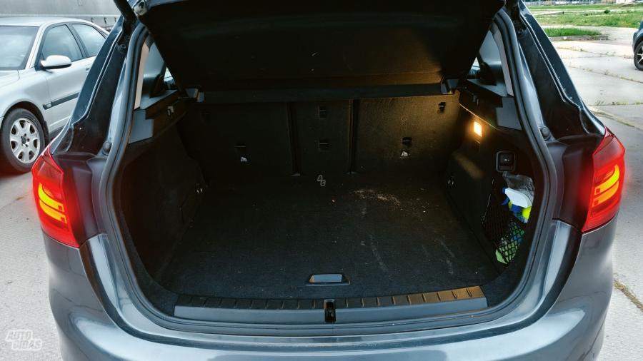 Grey BMW 225 Active Tourer 2019 in Klaipeda, with an engine capacity of 1.50 L and mileage of 188 thousand km for 12500 €, photo 31 on AUTOMOTO.COM.LV