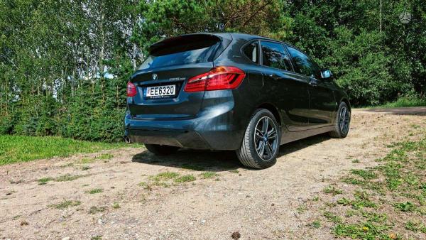 Grey BMW 225 Active Tourer 2019 in Klaipeda, with an engine capacity of 1.50 L and mileage of 188 thousand km for 10500 €, photo 8 on AUTOMOTO.COM.LV