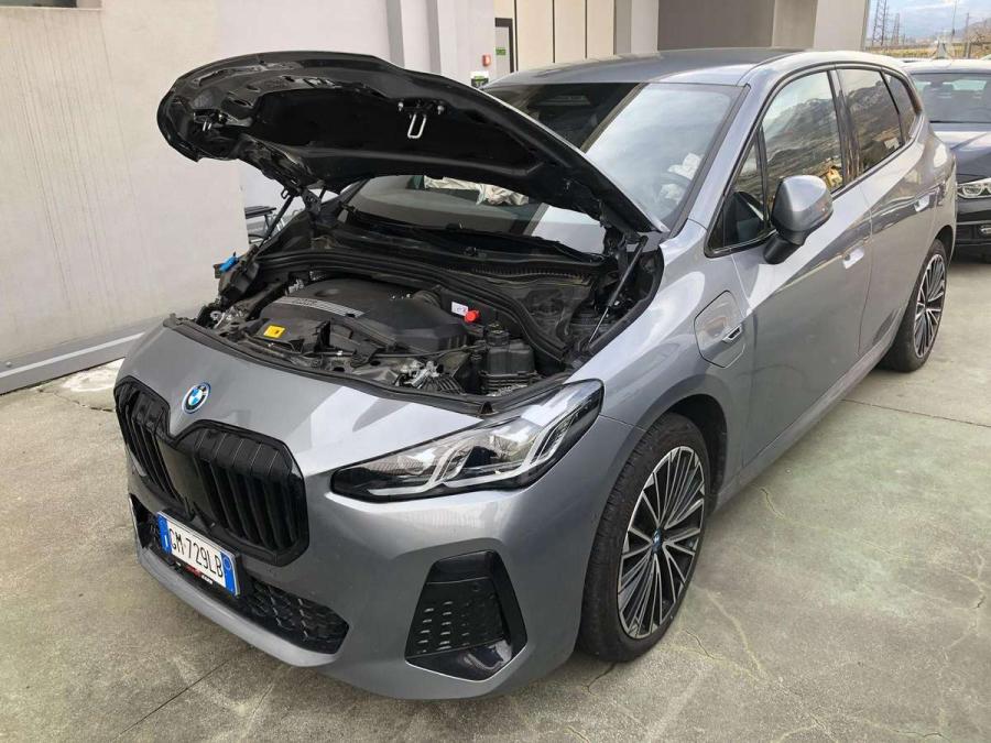 Pelēks BMW 225 Active Tourer 2022 Kauņa, ar dzinēja tilpumu 1.50 L un nobraukumu 40 tūkst. km par 14800 €, foto 1 vietnē AUTOMOTO.COM.LV
