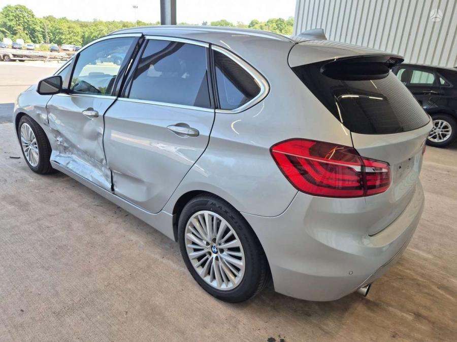 Pelēks BMW 225 Active Tourer 2015 Viļņa, ar dzinēja tilpumu 2.00 L un nobraukumu 71 tūkst. km par 8850 €, foto 4 vietnē AUTOMOTO.COM.LV