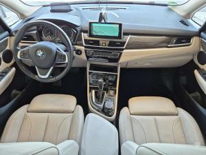 Pelēks BMW 225 Active Tourer 2015 Viļņa, ar dzinēja tilpumu 2.00 L un nobraukumu 71 tūkst. km par 8850 €, foto 6 vietnē AUTOMOTO.COM.LV