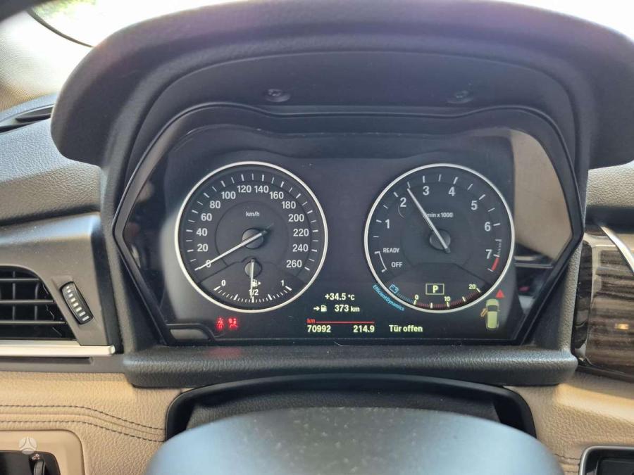 Pelēks BMW 225 Active Tourer 2015 Viļņa, ar dzinēja tilpumu 2.00 L un nobraukumu 71 tūkst. km par 8850 €, foto 8 vietnē AUTOMOTO.COM.LV