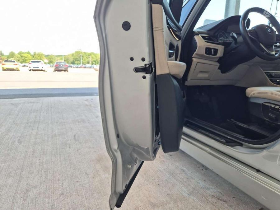 Pelēks BMW 225 Active Tourer 2015 Viļņa, ar dzinēja tilpumu 2.00 L un nobraukumu 71 tūkst. km par 8850 €, foto 13 vietnē AUTOMOTO.COM.LV