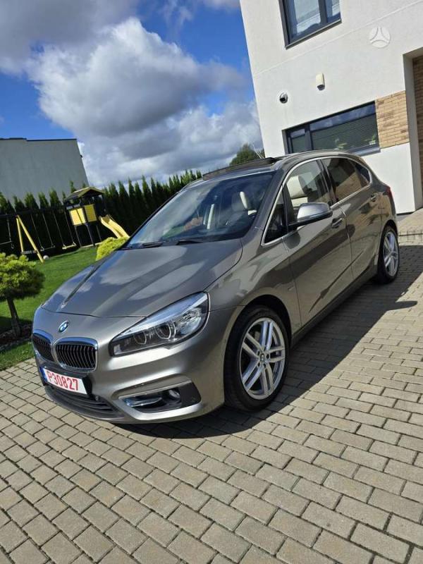 BMW 225 Active Tourer 2015 in Vilnius on AUTOMOTO.COM.LV Grey BMW 225 Active Tourer 2015 in Vilnius, with an engine capacity of 2.00 L and mileage of 253 thousand km for 8450 €, photo 1 on AUTOMOTO.COM.LV