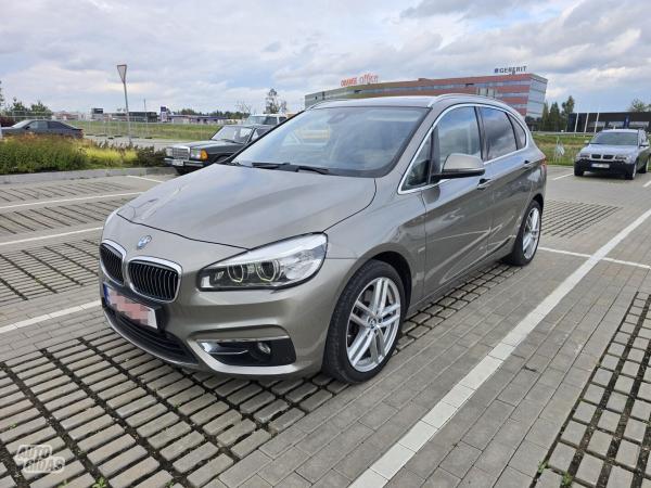 Pelēks BMW 225 Active Tourer 2015 Viļņa, ar dzinēja tilpumu 2.00 L un nobraukumu 254 tūkst. km par 7999 €, foto 1 vietnē AUTOMOTO.COM.LV