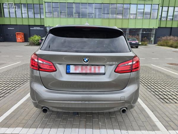 Pelēks BMW 225 Active Tourer 2015 Viļņa, ar dzinēja tilpumu 2.00 L un nobraukumu 254 tūkst. km par 7999 €, foto 5 vietnē AUTOMOTO.COM.LV
