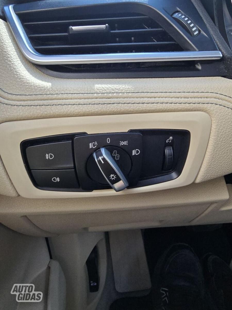 Grey BMW 225 Active Tourer 2015 in Vilnius, with an engine capacity of 2.00 L and mileage of 254 thousand km for 7999 €, photo 15 on AUTOMOTO.COM.LV
