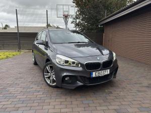 Pelēks BMW 225 Active Tourer 2016 Marijampole, ar dzinēja tilpumu 0.00 L un nobraukumu 192 tūkst. km par 12500 €, foto  vietnē AUTOMOTO.COM.LV