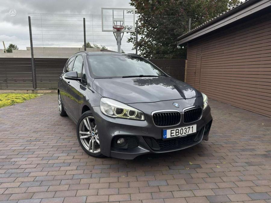 Pelēks BMW 225 Active Tourer 2016 Marijampole, ar dzinēja tilpumu 0.00 L un nobraukumu 192 tūkst. km par 12500 €, foto 1 vietnē AUTOMOTO.COM.LV
