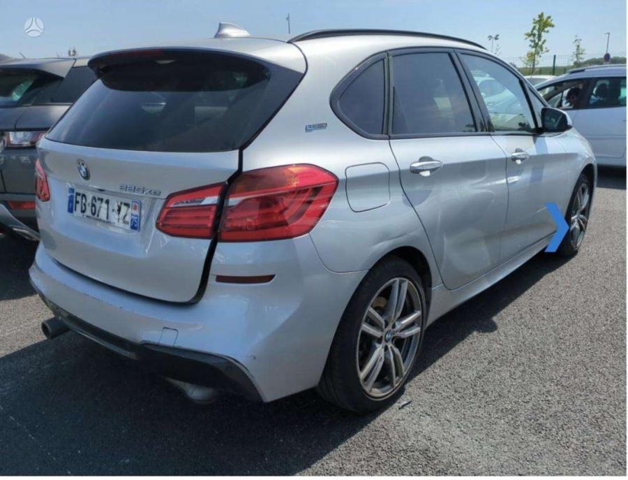 Pelēks BMW 225 Active Tourer 2018 Viļņa, ar dzinēja tilpumu 1.50 L un nobraukumu 180 tūkst. km par 6500 €, foto 3 vietnē AUTOMOTO.COM.LV