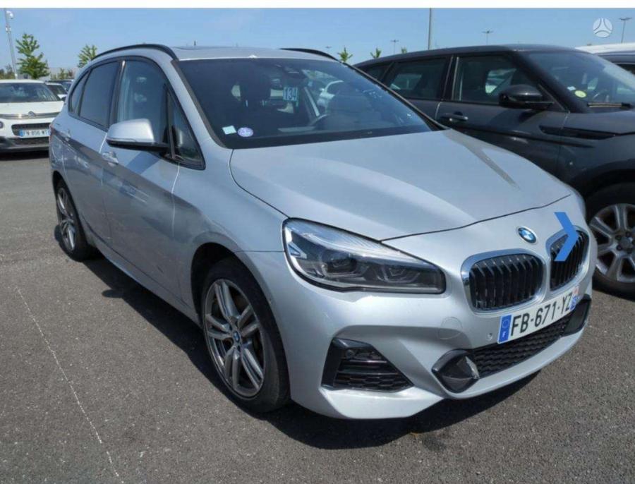 Pelēks BMW 225 Active Tourer 2018 Viļņa, ar dzinēja tilpumu 1.50 L un nobraukumu 180 tūkst. km par 6500 €, foto 4 vietnē AUTOMOTO.COM.LV