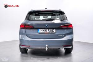 Grey BMW 225 Active Tourer 2023 in Kaunas, with an engine capacity of 0.00 L and mileage of 45 thousand km for 32325 €, photo 6 on AUTOMOTO.COM.LV