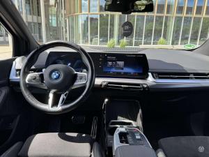 Grey BMW 225 Active Tourer 2023 in Klaipeda, with an engine capacity of 1.50 L and mileage of 59 thousand km for 26499 €, photo 3 on AUTOMOTO.COM.LV