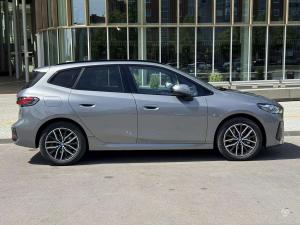 Grey BMW 225 Active Tourer 2023 in Klaipeda, with an engine capacity of 1.50 L and mileage of 59 thousand km for 26499 €, photo 6 on AUTOMOTO.COM.LV
