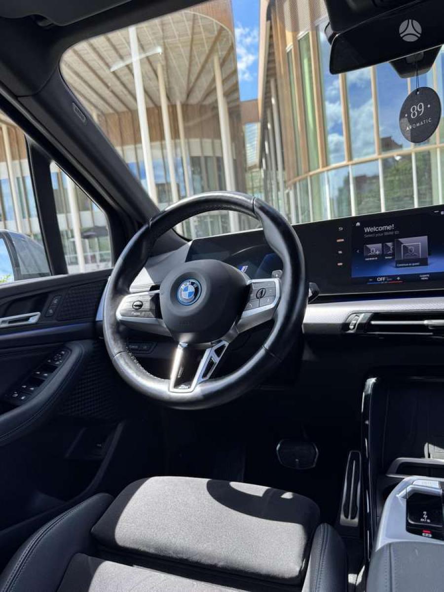 Grey BMW 225 Active Tourer 2023 in Klaipeda, with an engine capacity of 1.50 L and mileage of 59 thousand km for 26499 €, photo 9 on AUTOMOTO.COM.LV