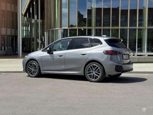Grey BMW 225 Active Tourer 2023 in Klaipeda, with an engine capacity of 1.50 L and mileage of 59 thousand km for 26499 €, photo 14 on AUTOMOTO.COM.LV