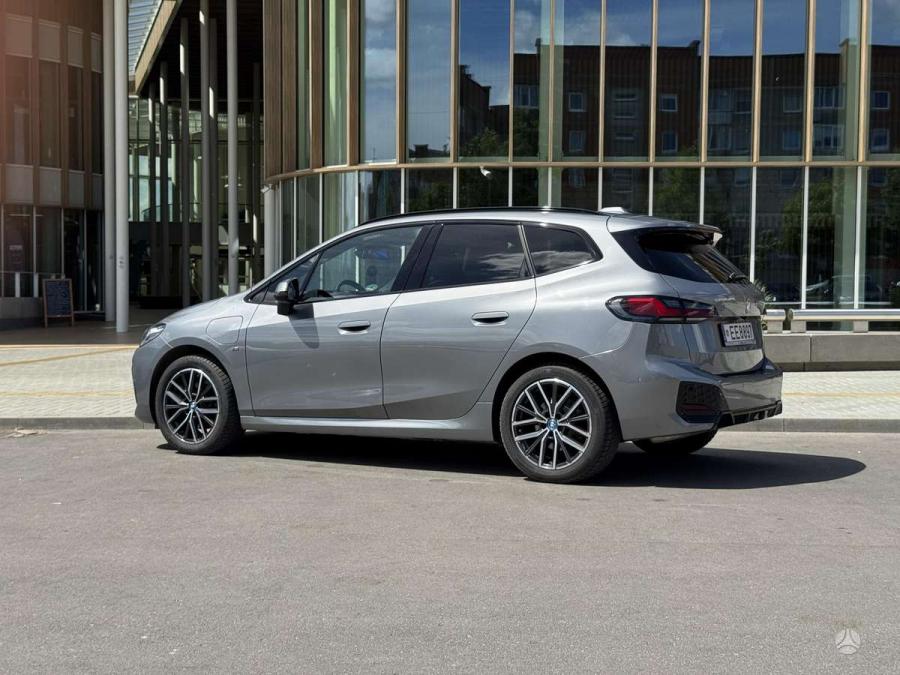 Grey BMW 225 Active Tourer 2023 in Klaipeda, with an engine capacity of 1.50 L and mileage of 59 thousand km for 26499 €, photo 14 on AUTOMOTO.COM.LV