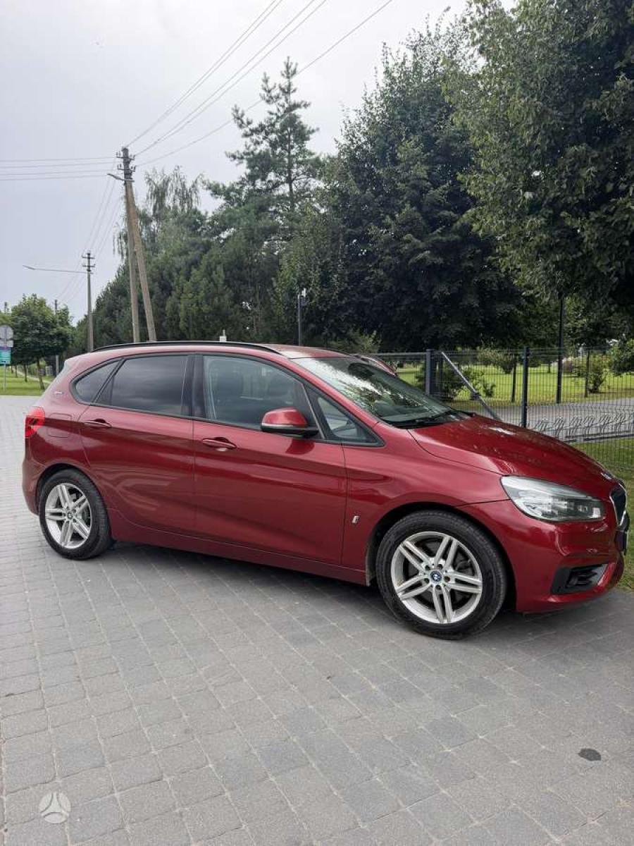 Sarkans BMW 225 Active Tourer 2017 Kauņa, ar dzinēja tilpumu 0.00 L un nobraukumu 139 tūkst. km par 9800 €, foto 9 vietnē AUTOMOTO.COM.LV