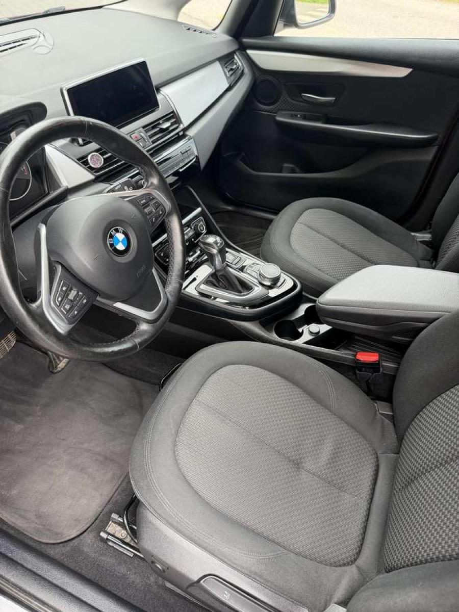 Sarkans BMW 225 Active Tourer 2017 Kauņa, ar dzinēja tilpumu 0.00 L un nobraukumu 139 tūkst. km par 9800 €, foto 13 vietnē AUTOMOTO.COM.LV