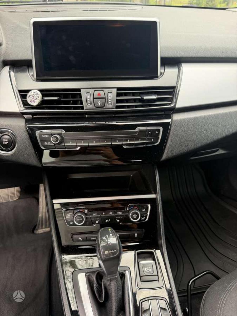Sarkans BMW 225 Active Tourer 2017 Kauņa, ar dzinēja tilpumu 0.00 L un nobraukumu 139 tūkst. km par 9800 €, foto 15 vietnē AUTOMOTO.COM.LV