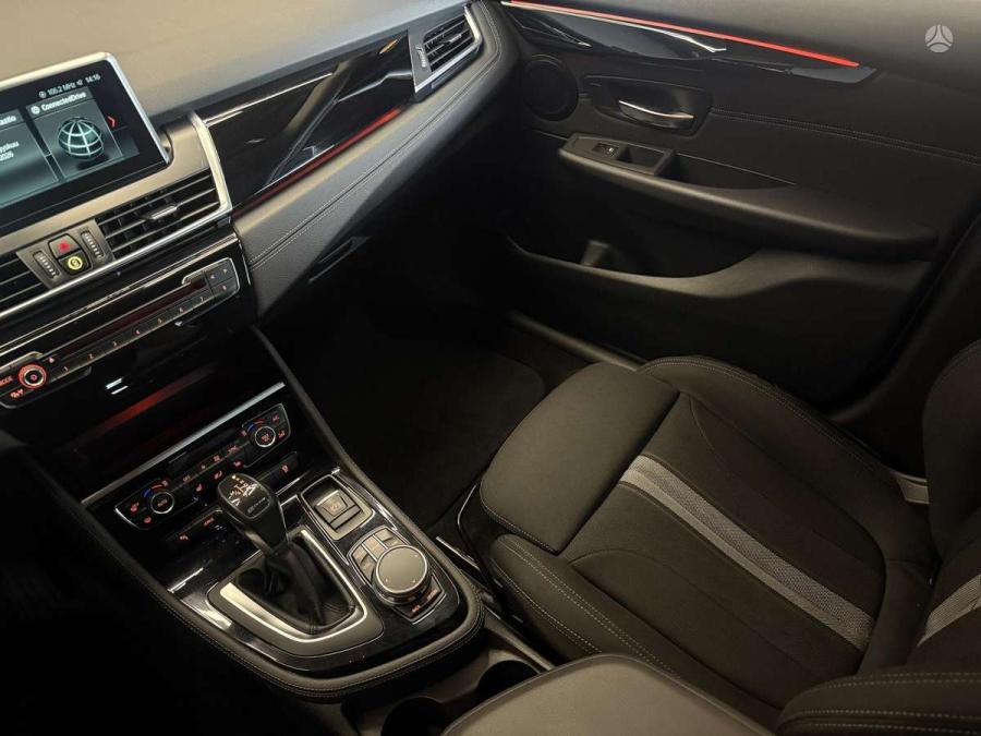 Balts BMW 225 Active Tourer 2018 Kauņa, ar dzinēja tilpumu 1.50 L un nobraukumu 150 tūkst. km par 11890 €, foto 21 vietnē AUTOMOTO.COM.LV