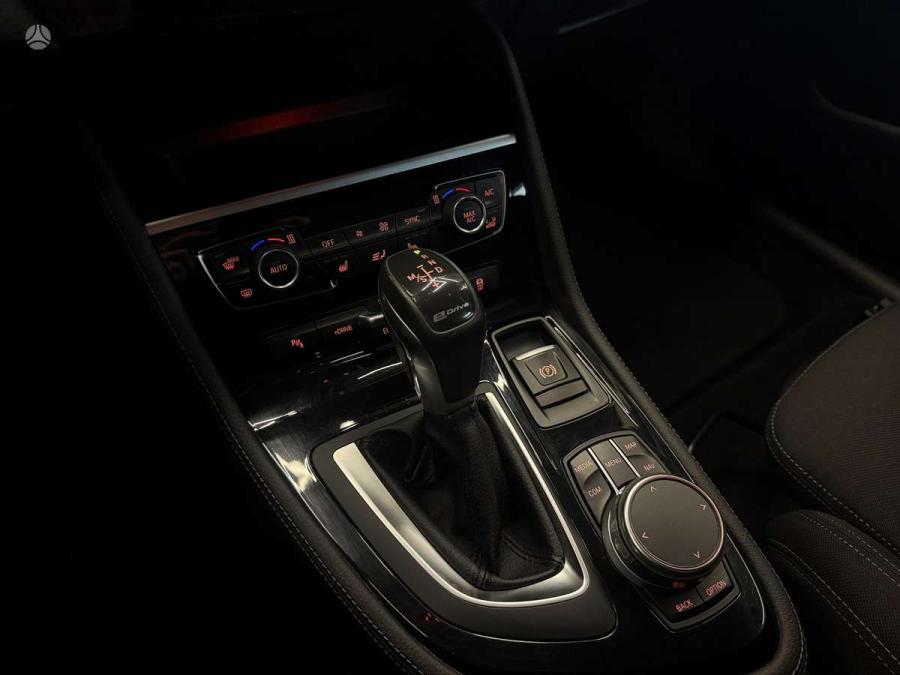 Balts BMW 225 Active Tourer 2018 Kauņa, ar dzinēja tilpumu 1.50 L un nobraukumu 150 tūkst. km par 11890 €, foto 22 vietnē AUTOMOTO.COM.LV
